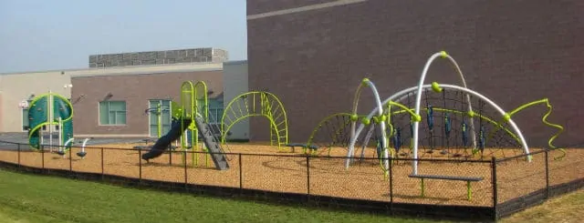 Bear Creek Intermediate School Builds Playground | General Recreation