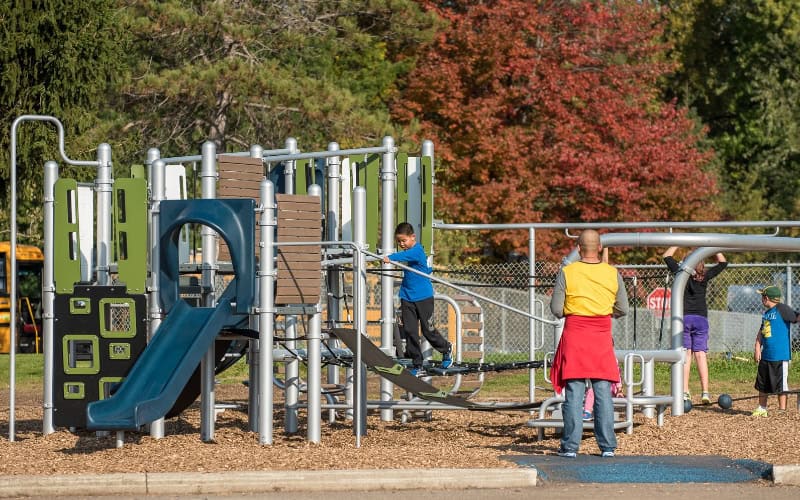 Smart Play® Venti™ – Big Fun in a Compact Playground Design